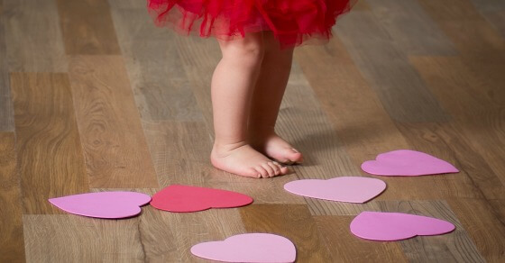 JUMPING HEARTS - A GROSS MOTOR JUMPING GAME